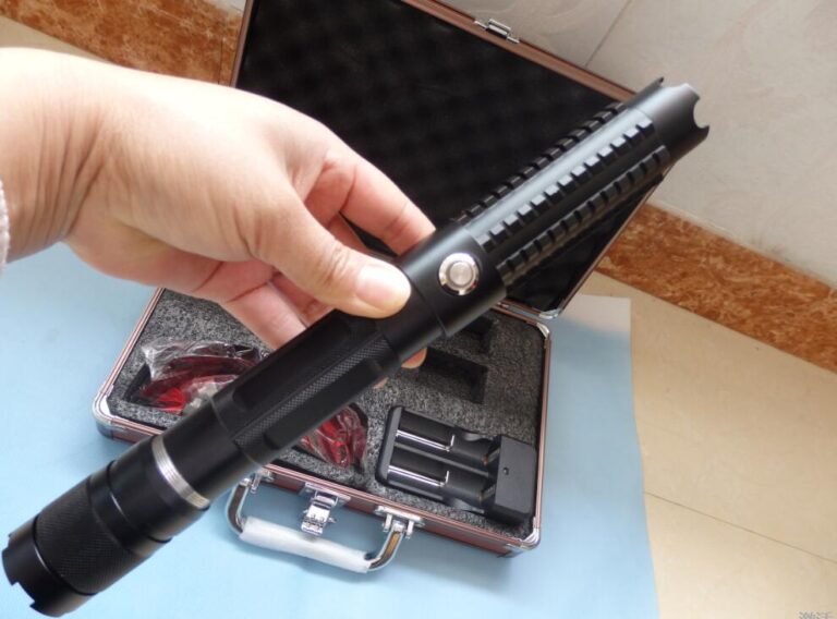 Hot! Powerful Military Blue Light lasers 5000000m 450nm Flashlight ...